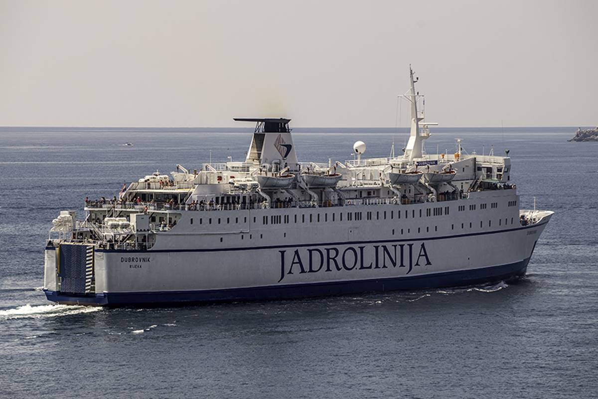 NOVA TRAJEKTNA LINIJA 'Dubrovnik' od svibnja do Barija plovi i iz Bara ...